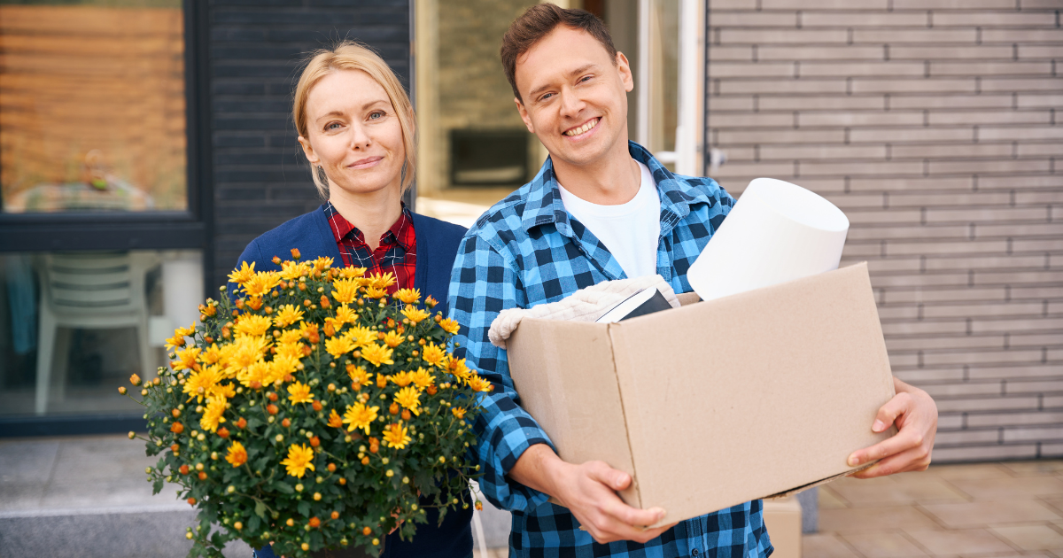 Why Now Is the Time to Plan a Fall Move - Acorn Movers Dubai